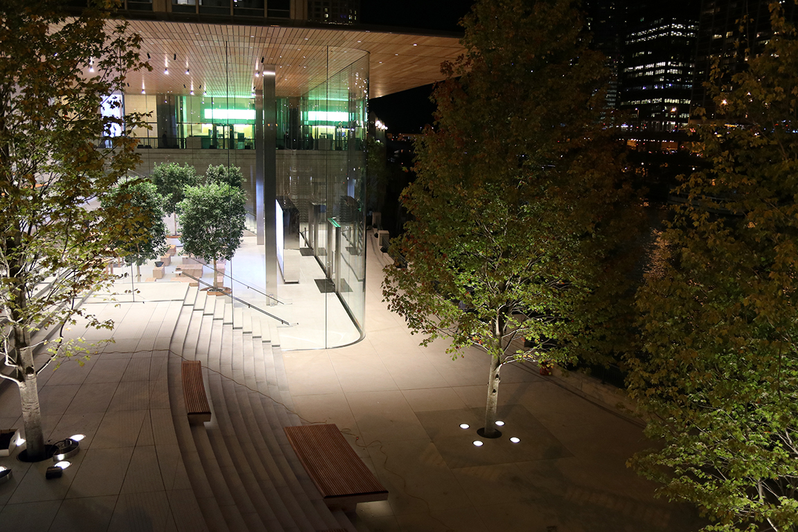 Lynn Becker Gallery: Photographic Impressions of Chicago and its People