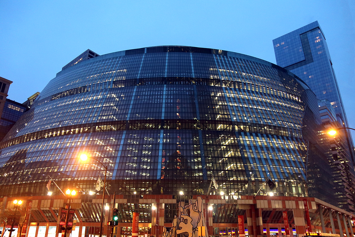 Lynn Becker Gallery: Photographic Impressions of Chicago and its People